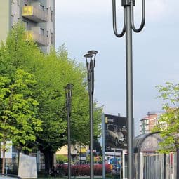 1491 Pole to be buried